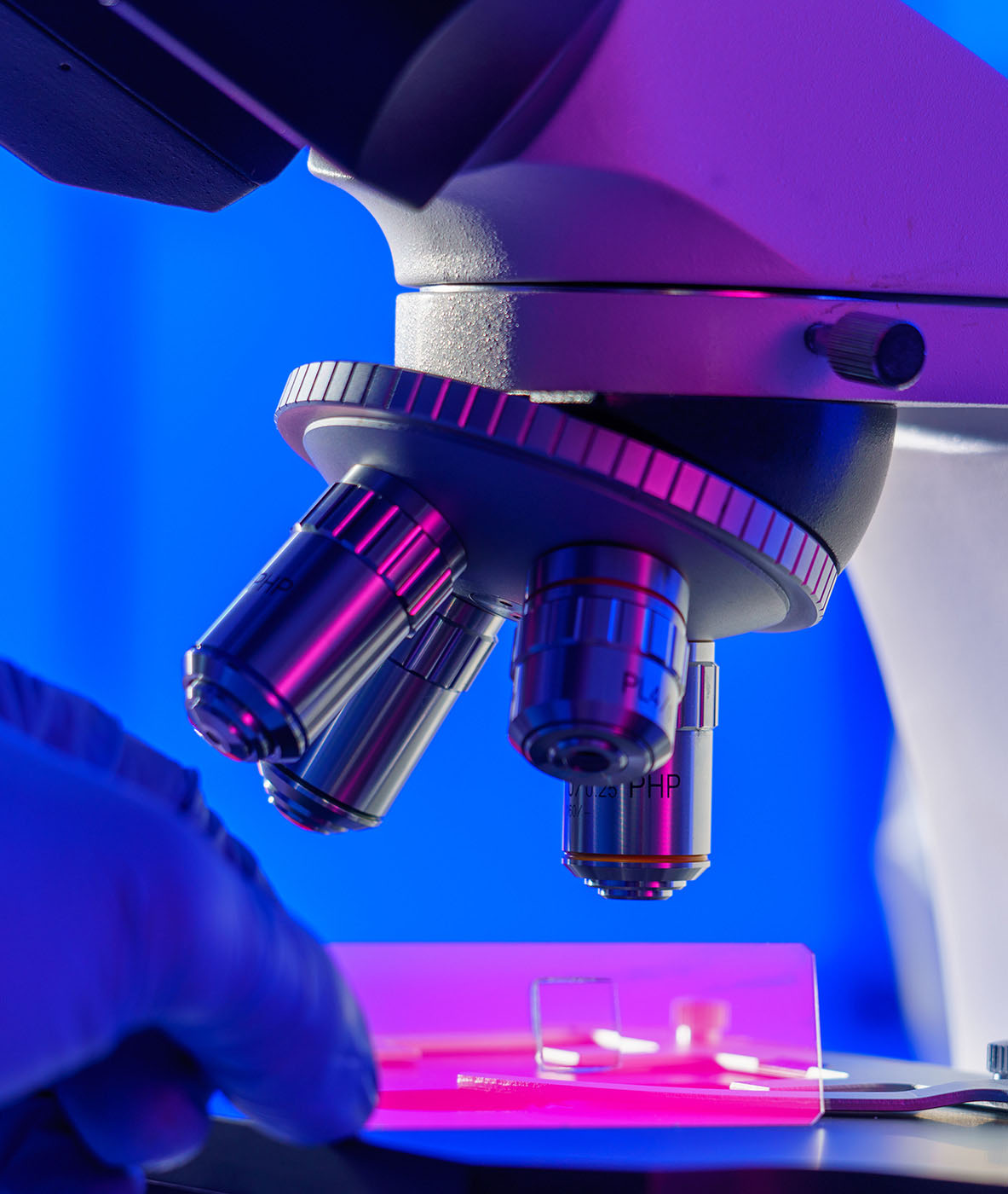 Corporate Health Science Travel Services | Amex GBT